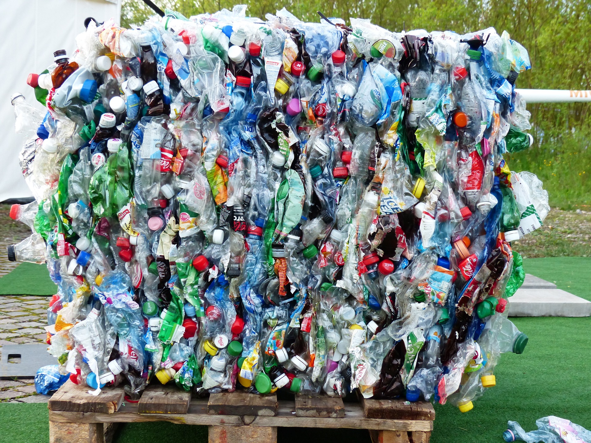 UN plastics treaty delayed while scientists report more microplastic ...